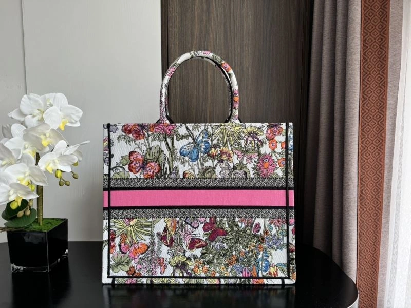 Top match Christian Dior Shopping Bags