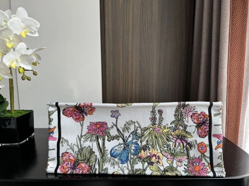 Top match Christian Dior Shopping Bags