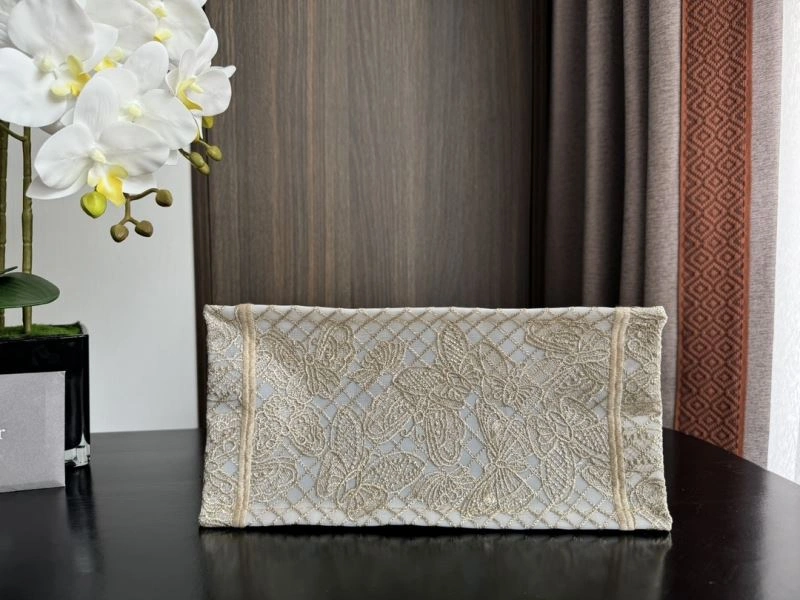 Inexpensive Christian Dior Shopping Bags