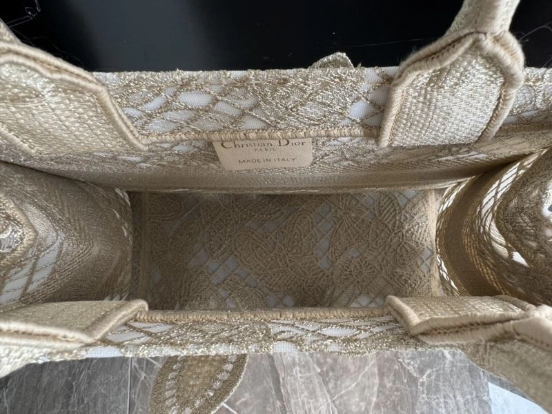 Inexpensive Christian Dior Shopping Bags