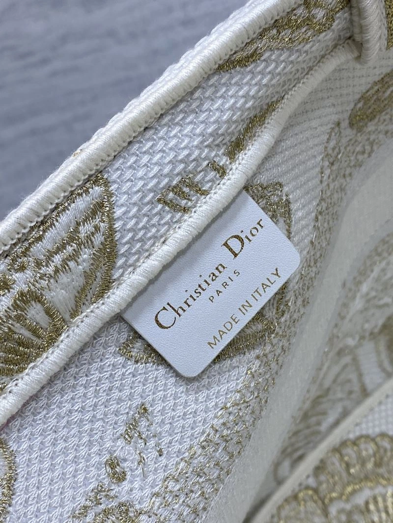 Cut-rate Christian Dior Shopping Bags