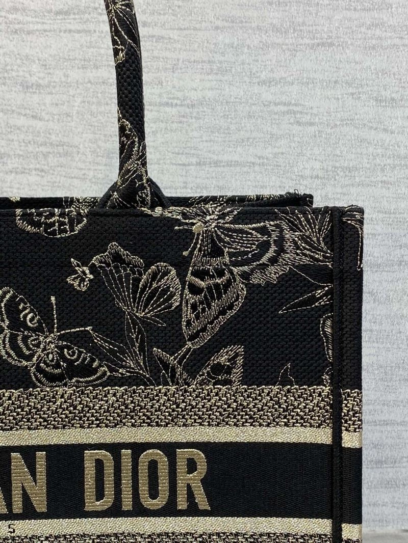 Reasonably priced Christian Dior Shopping Bags