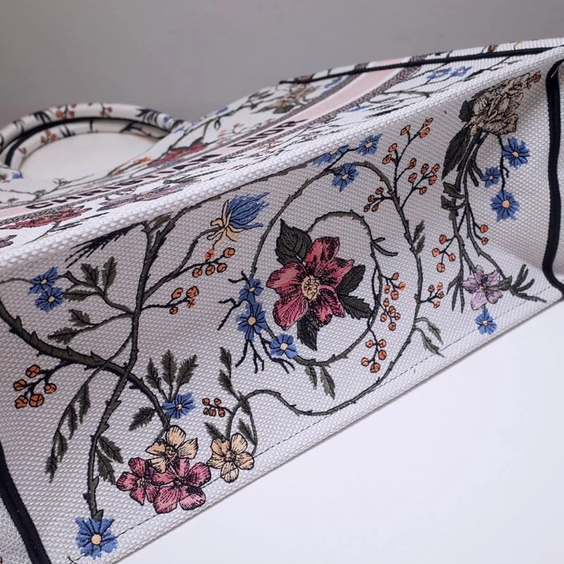 Economical Christian Dior Shopping Bags