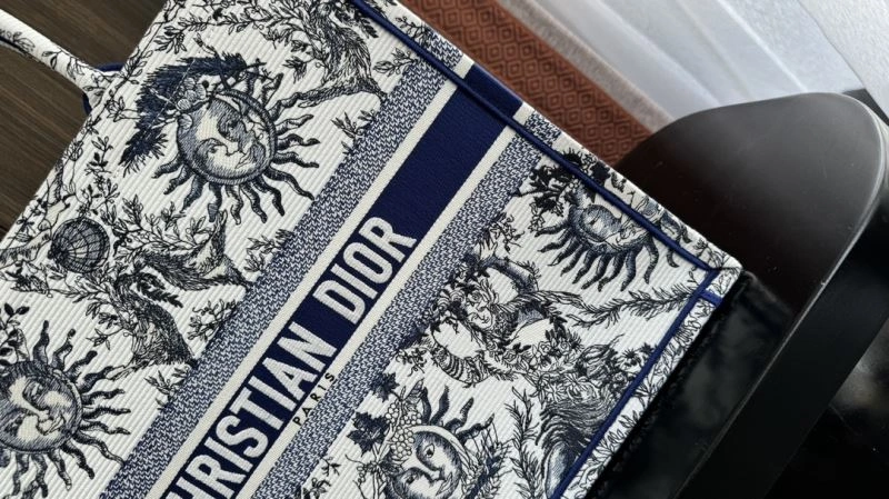 Mirror quality Christian Dior Shopping Bags