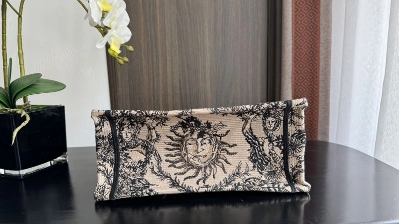Exact replica Christian Dior Shopping Bags