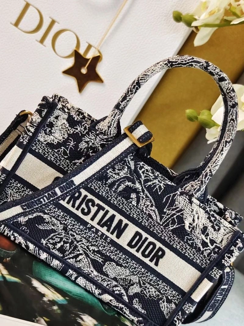 Legit Christian Dior Shopping Bags