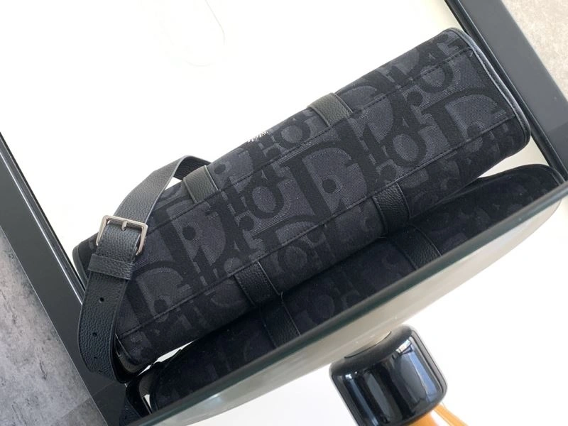 Reasonably priced Christian Dior Shopping Bags