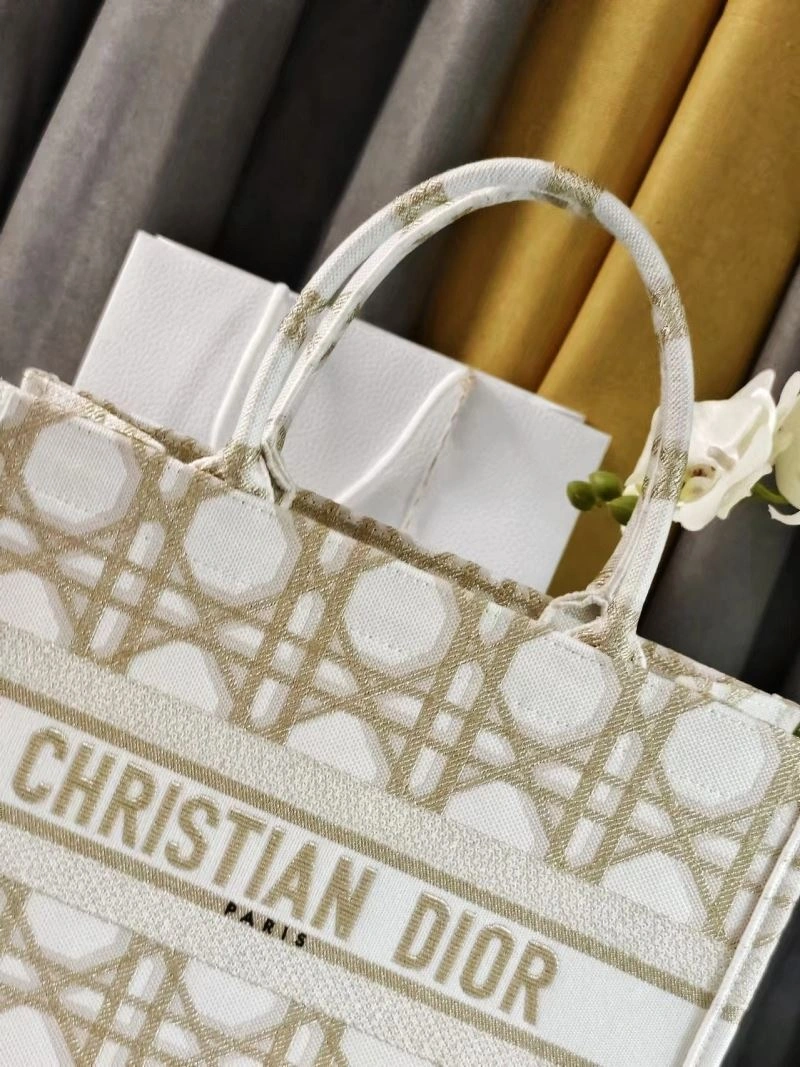 Economical Christian Dior Shopping Bags
