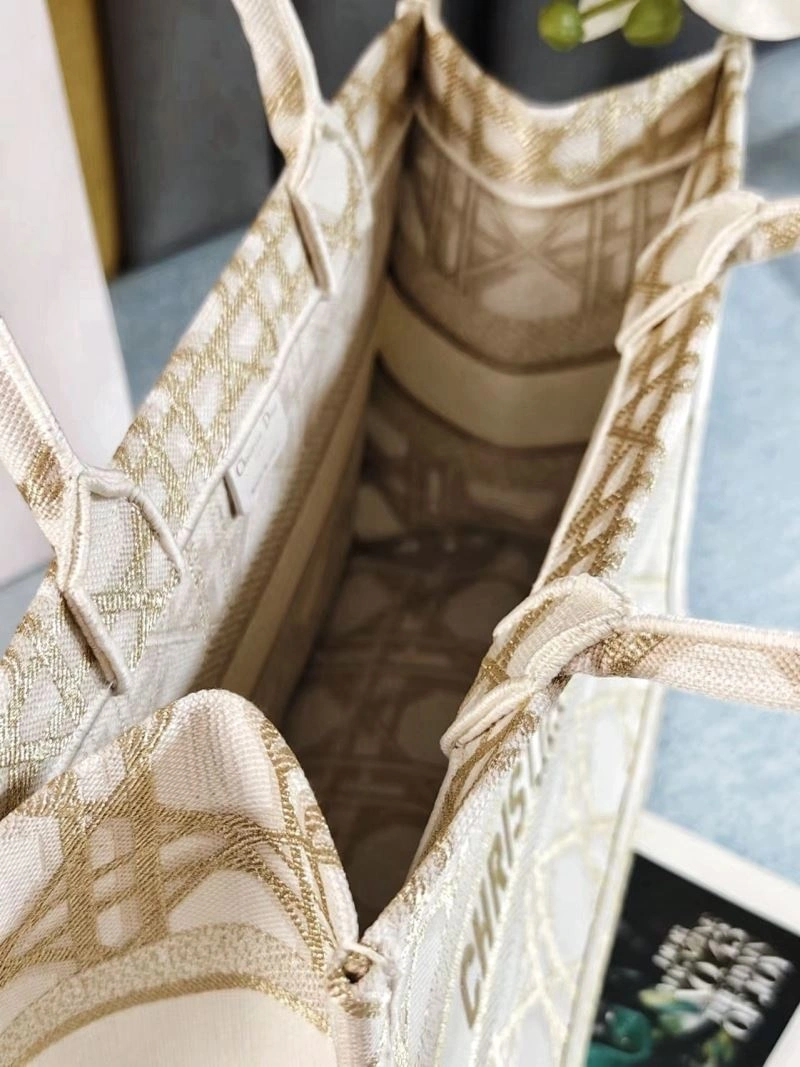 Economical Christian Dior Shopping Bags