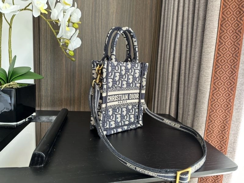 Bargain Christian Dior Shopping Bags