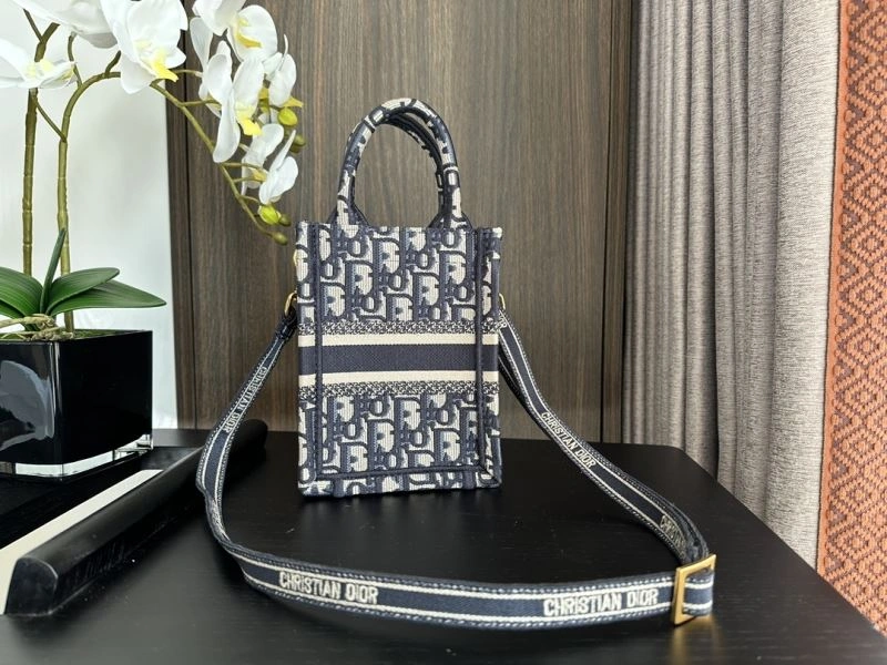 Bargain Christian Dior Shopping Bags