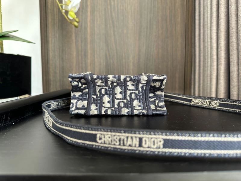Bargain Christian Dior Shopping Bags