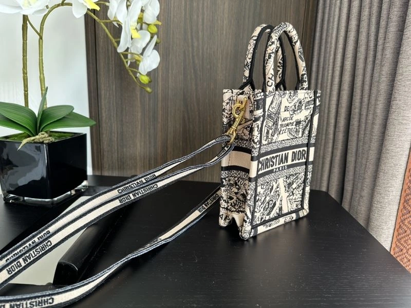 Top mirror Christian Dior Shopping Bags