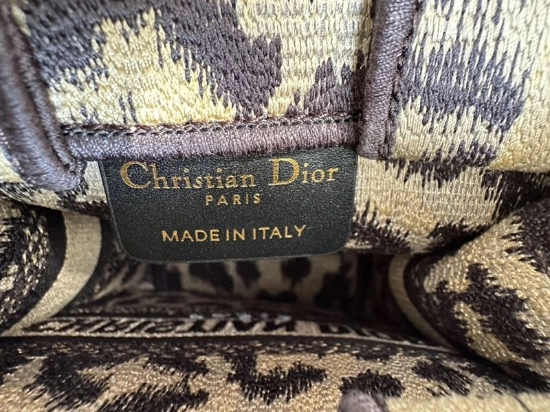 Inexpensive Christian Dior Shopping Bags