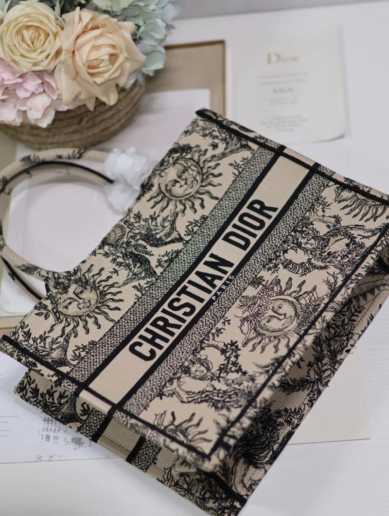 Economical Christian Dior Shopping Bags