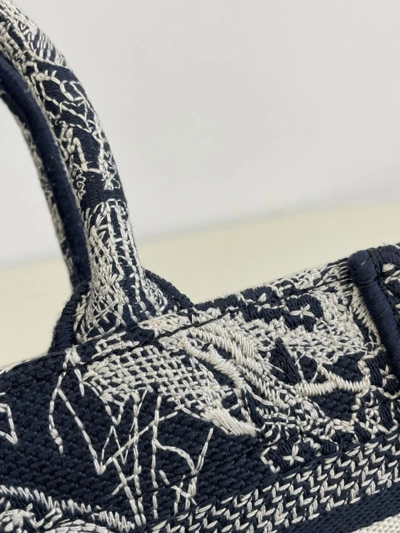 Value-priced Christian Dior Shopping Bags