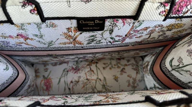 Inexpensive Christian Dior Shopping Bags