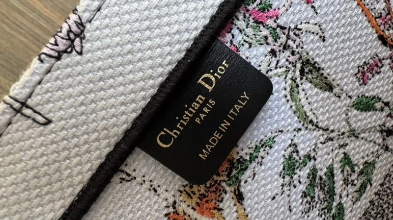 Inexpensive Christian Dior Shopping Bags