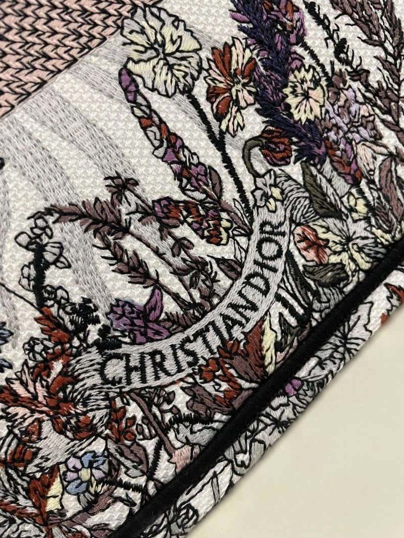 Bargain Christian Dior Shopping Bags