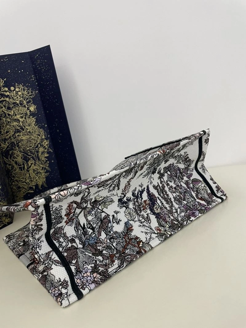 Bargain Christian Dior Shopping Bags