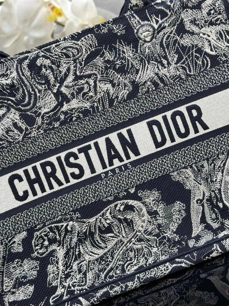 Economical Christian Dior Shopping Bags