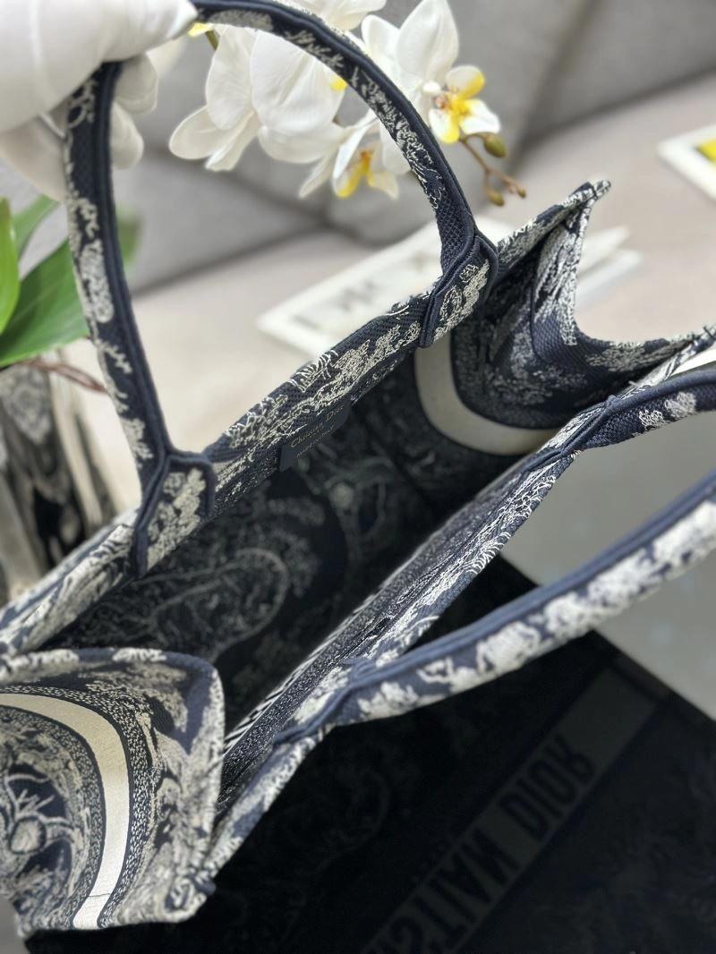 Economical Christian Dior Shopping Bags