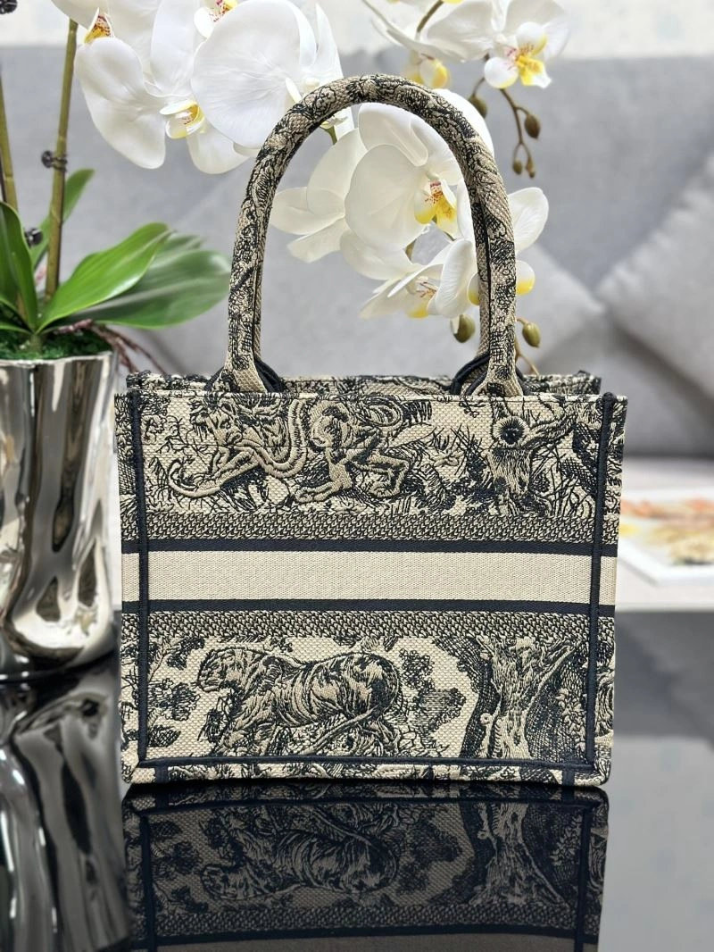 Low-cost Christian Dior Shopping Bags