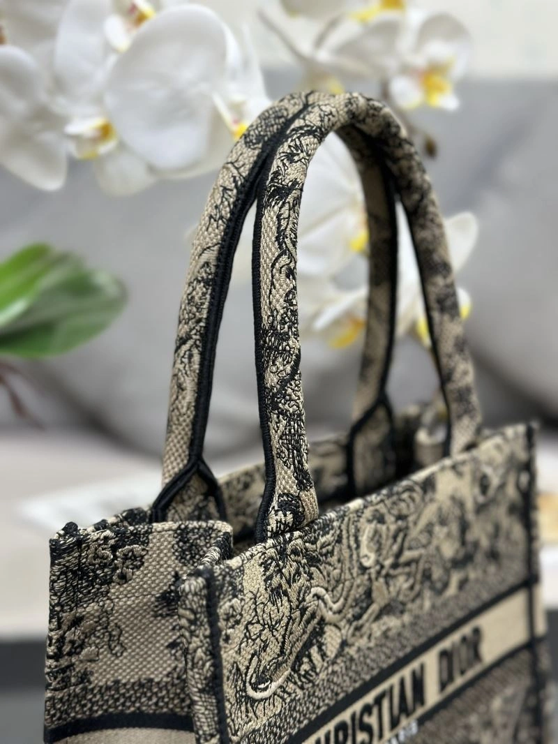 Low-cost Christian Dior Shopping Bags