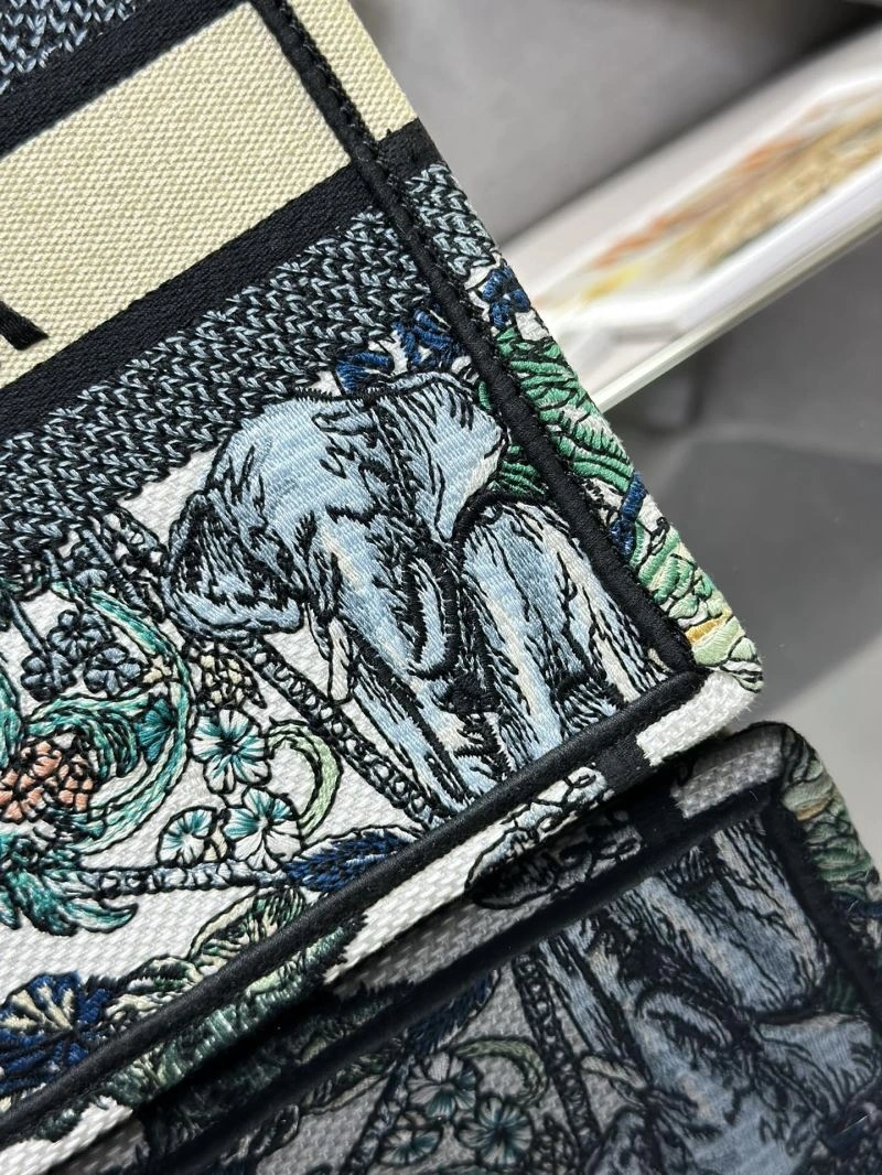 Value-priced Christian Dior Shopping Bags