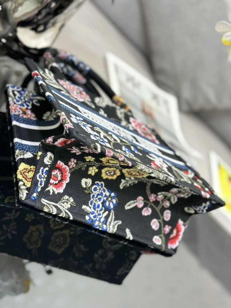 Bargain Christian Dior Shopping Bags