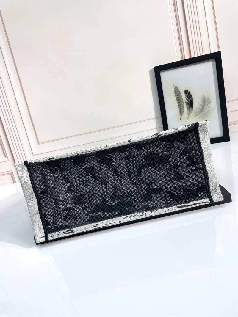 Inexpensive Christian Dior Shopping Bags