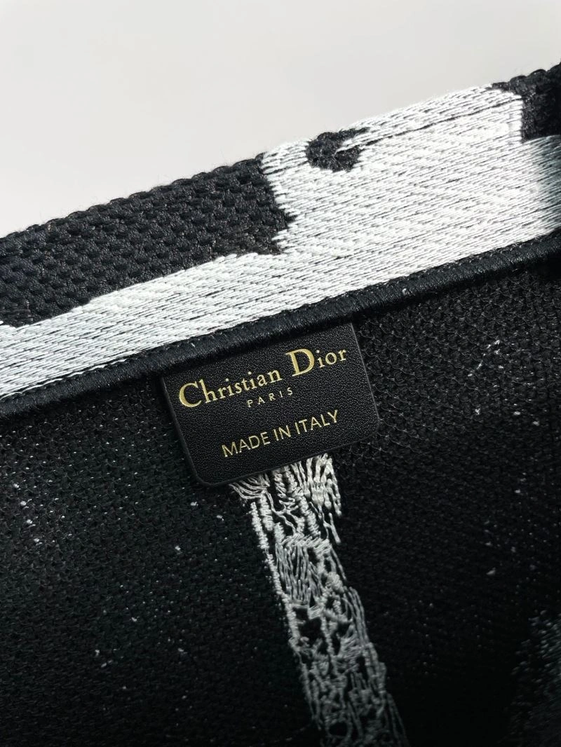 Inexpensive Christian Dior Shopping Bags
