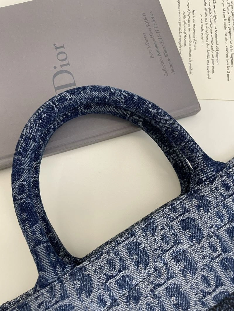 Exact replica Christian Dior Shopping Bags