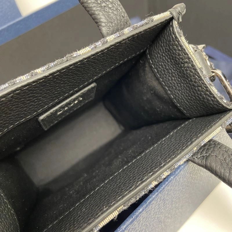 Exact replica Christian Dior Shopping Bags