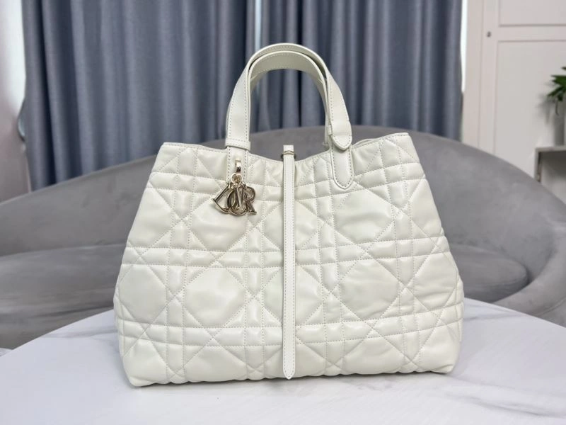 Inexpensive Christian Dior Shopping Bags