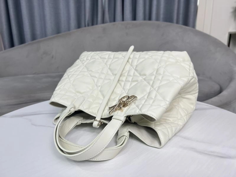 Inexpensive Christian Dior Shopping Bags