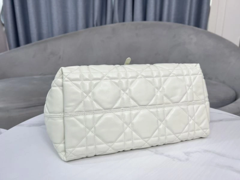 Inexpensive Christian Dior Shopping Bags
