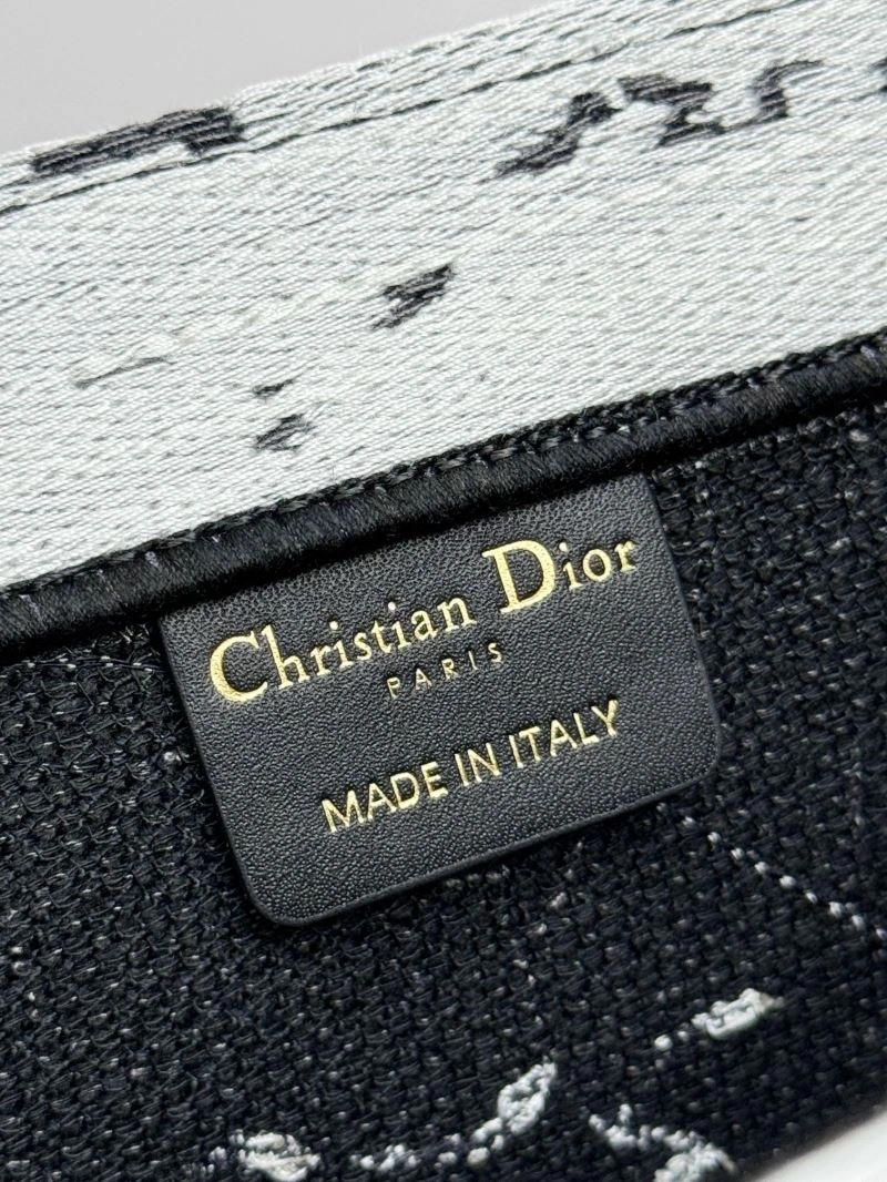 Bargain Christian Dior Shopping Bags
