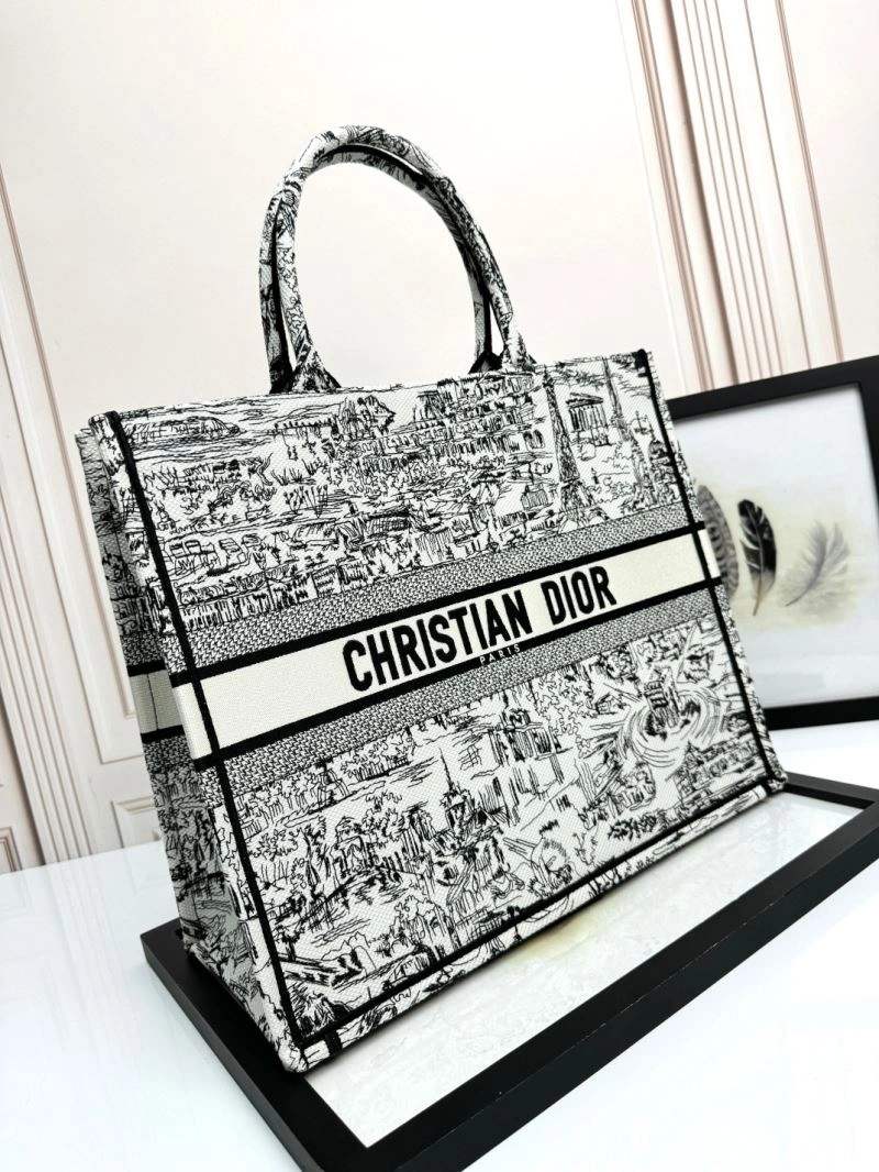 Cut-rate Christian Dior Shopping Bags