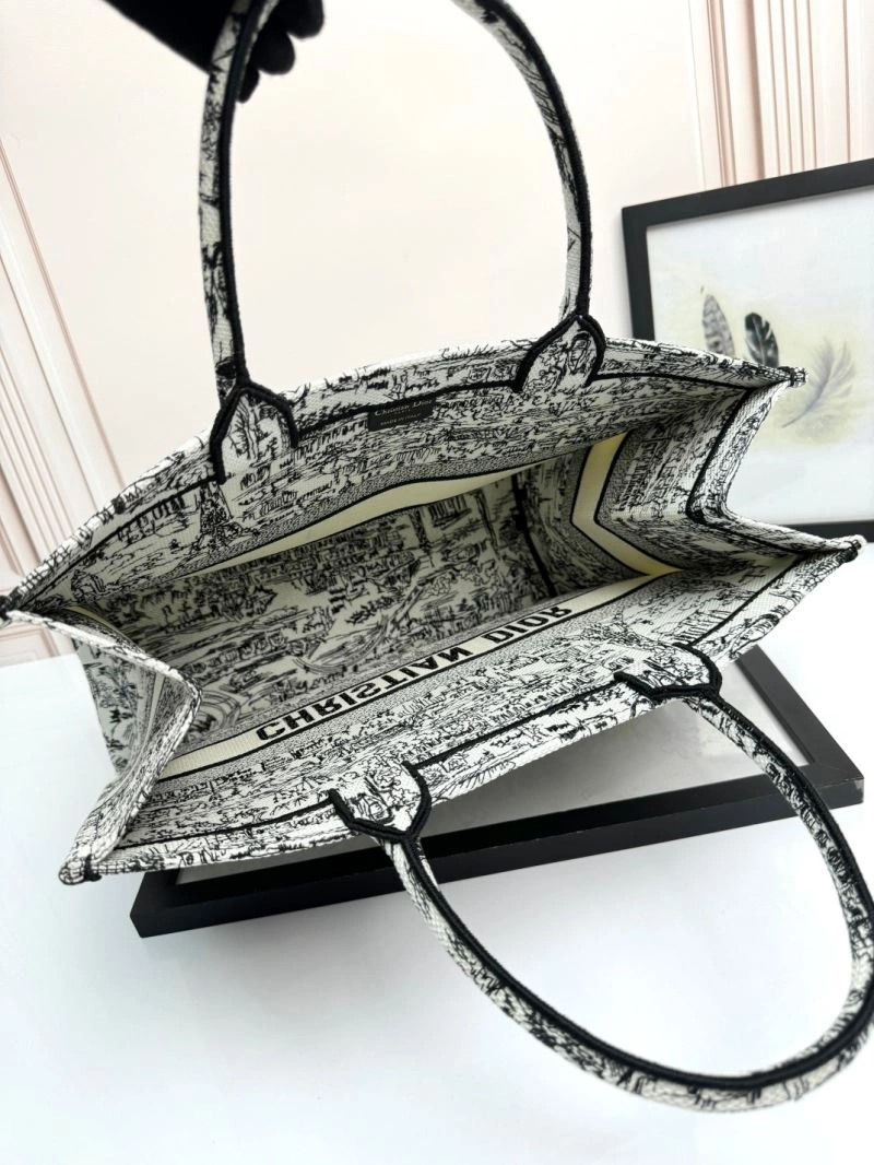 Cut-rate Christian Dior Shopping Bags