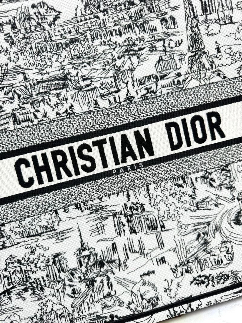 Cut-rate Christian Dior Shopping Bags