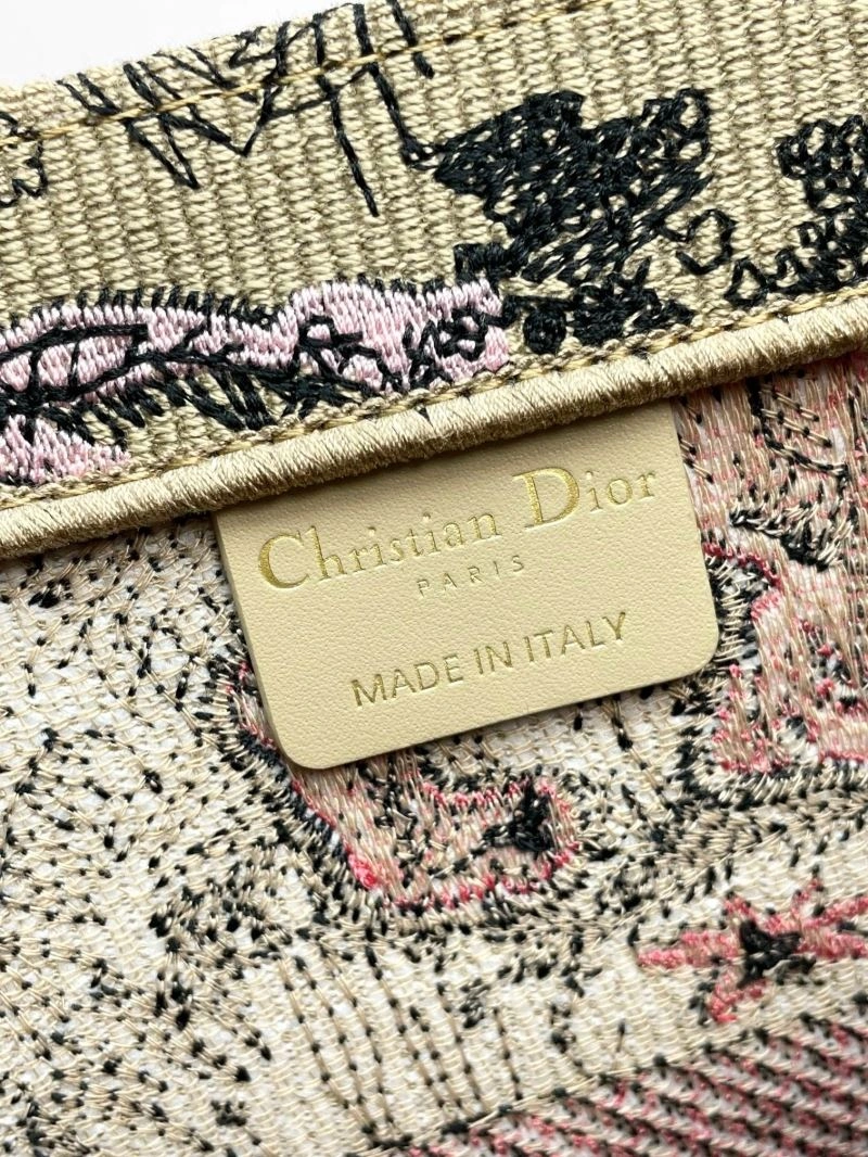 Reasonably priced Christian Dior Shopping Bags