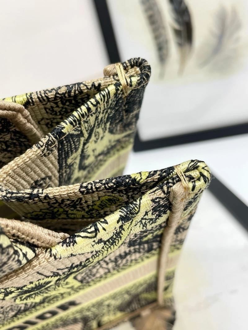 Inexpensive Christian Dior Shopping Bags