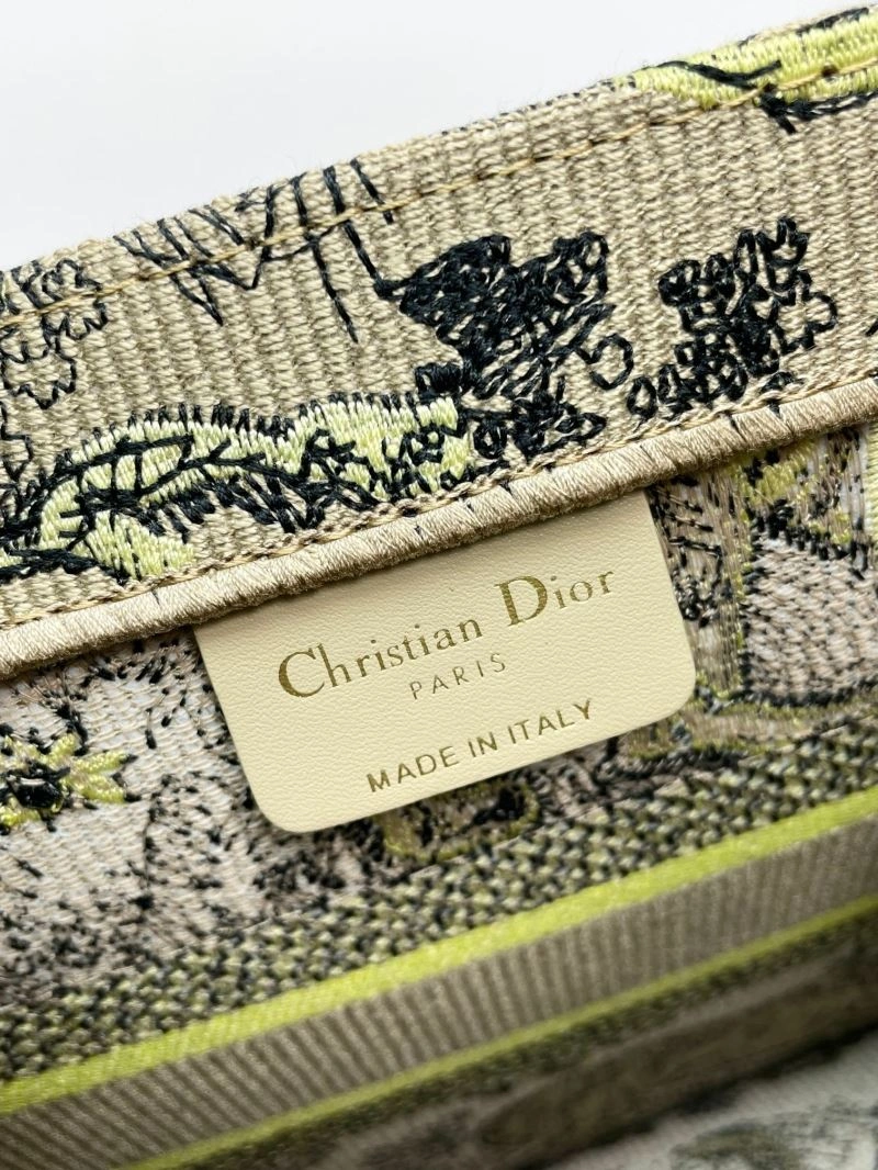 Inexpensive Christian Dior Shopping Bags