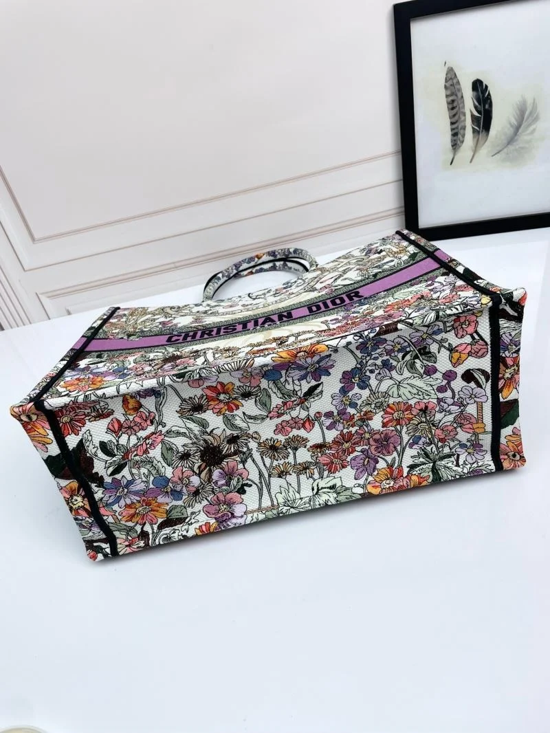 Inexpensive Christian Dior Shopping Bags
