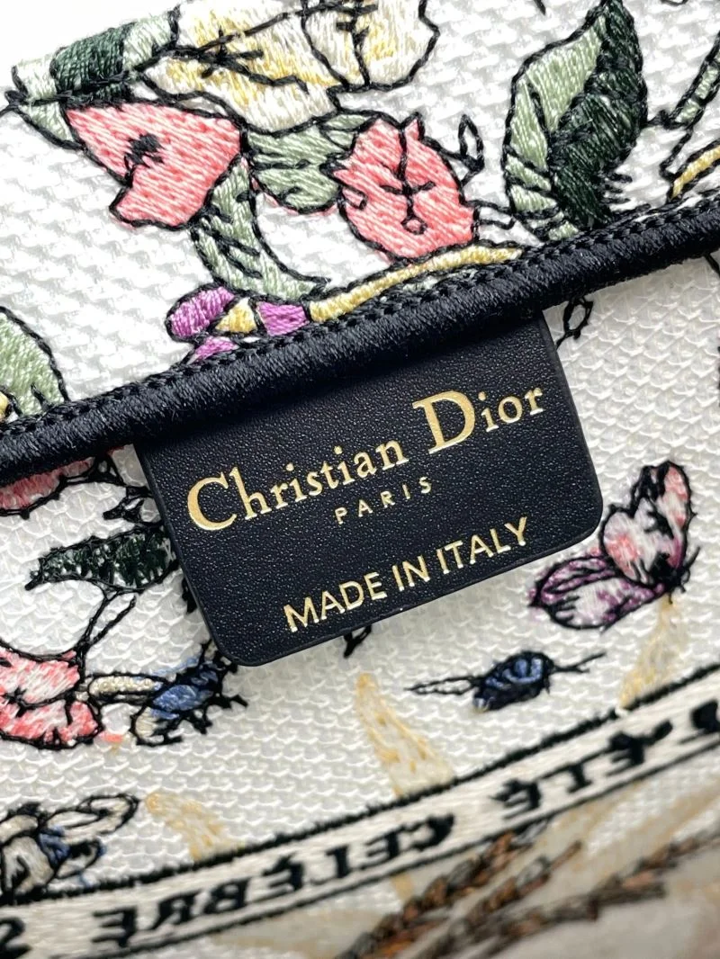 Inexpensive Christian Dior Shopping Bags