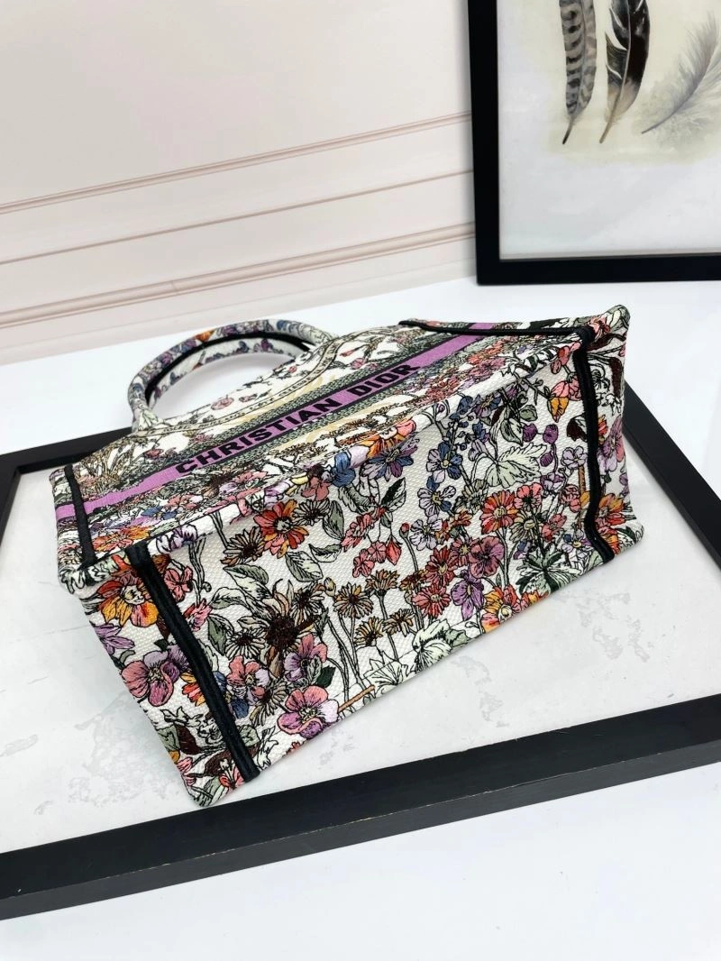 Top match Christian Dior Shopping Bags