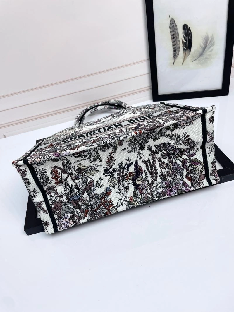 Top match Christian Dior Shopping Bags