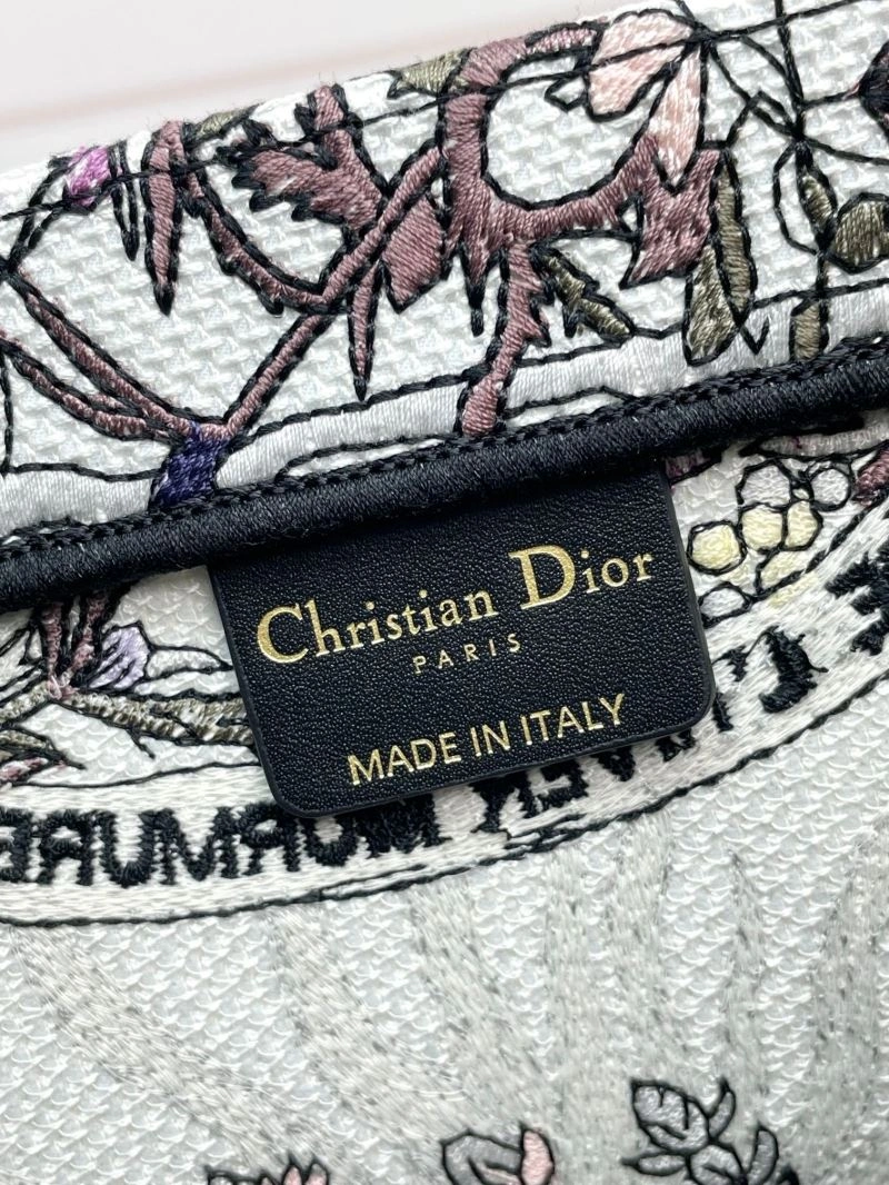 Top match Christian Dior Shopping Bags