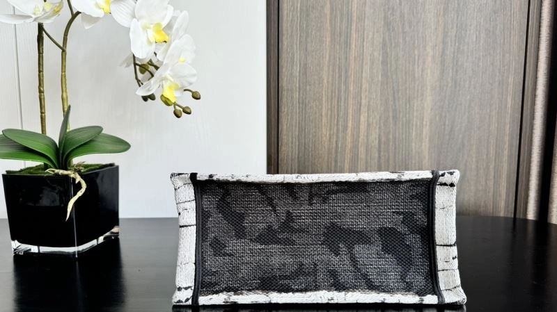 Cut-rate Christian Dior Shopping Bags